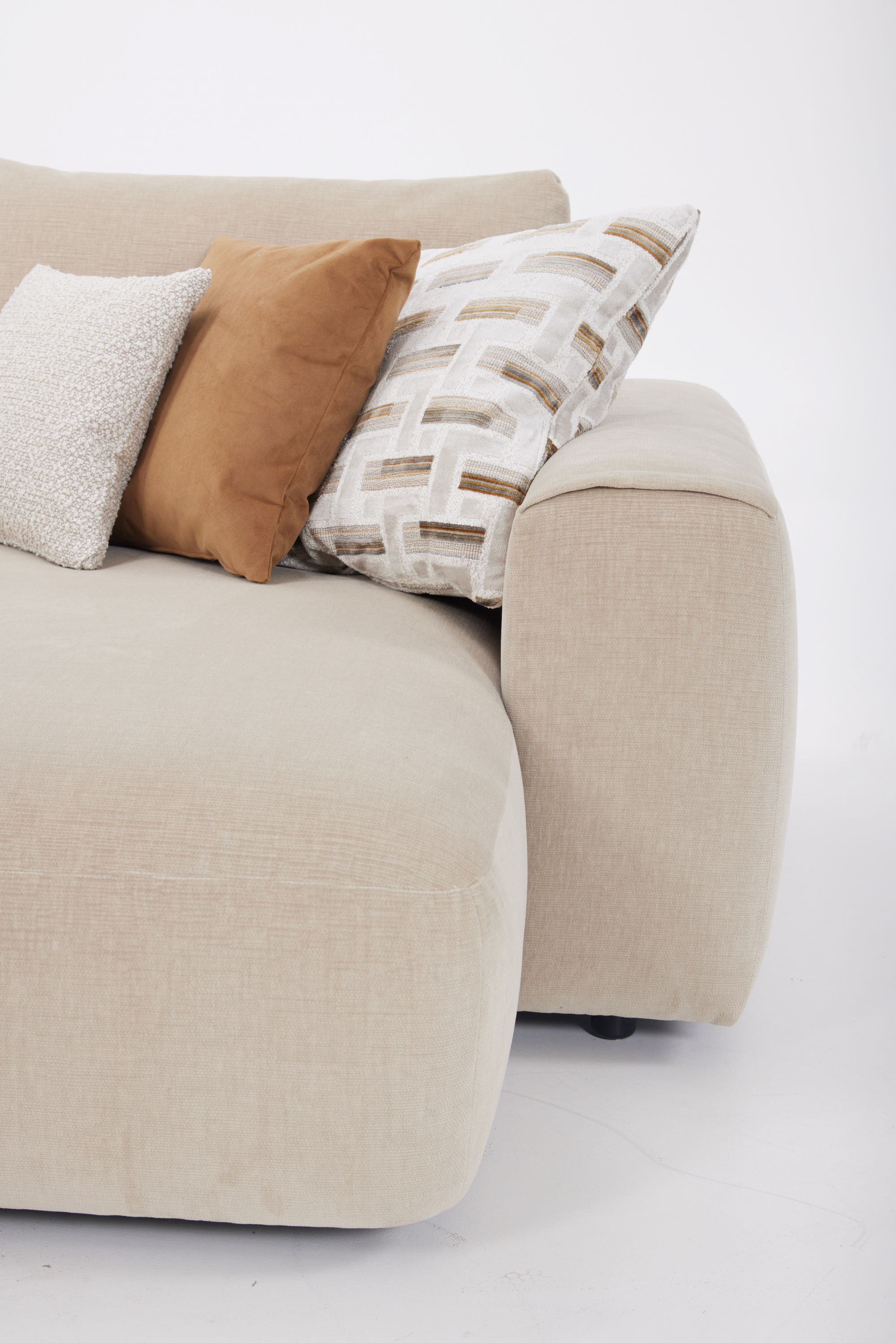 Liana 2 Corner 1 & Chaise | Caseys Furniture