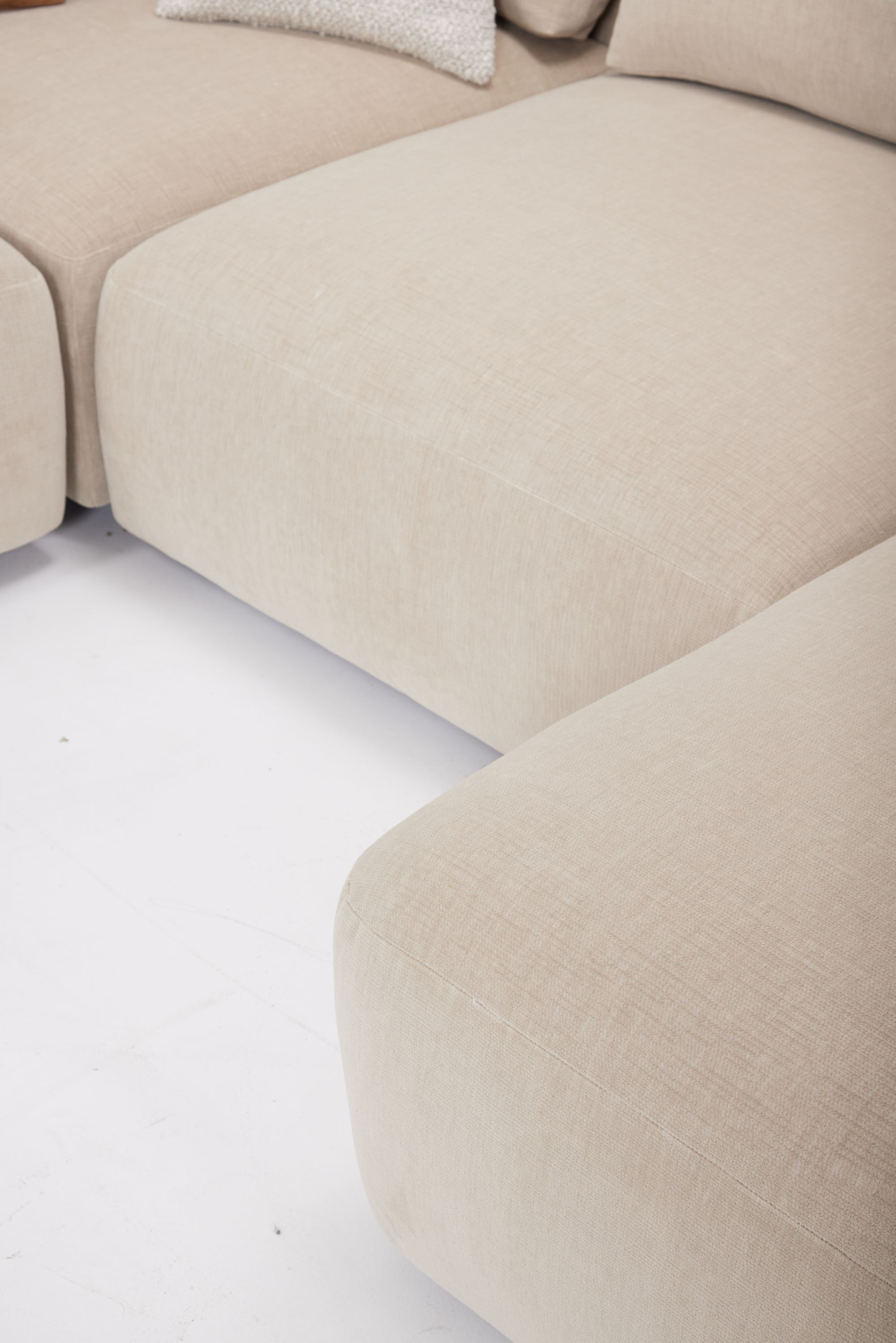 Liana 2 Corner 1 & Chaise | Caseys Furniture